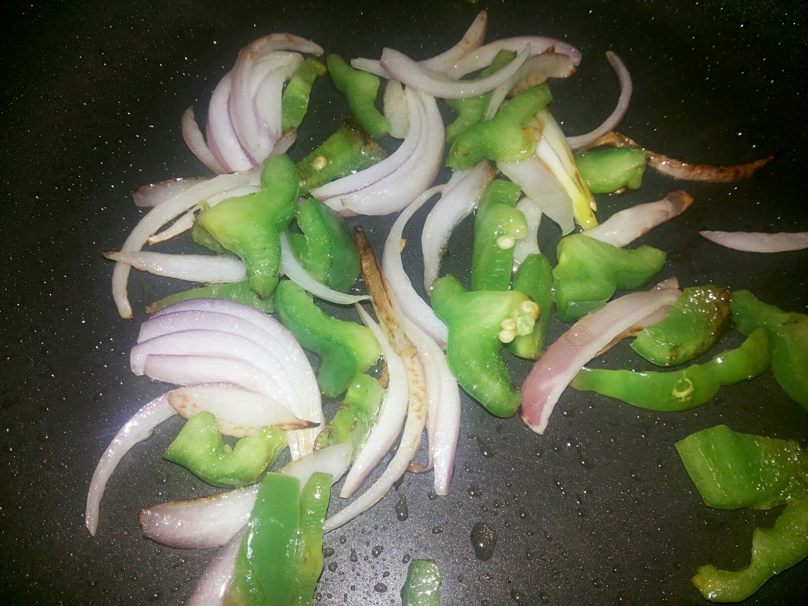 Desi Tadka - Flavor of Indian Kitchen: Bread Rawa Idli