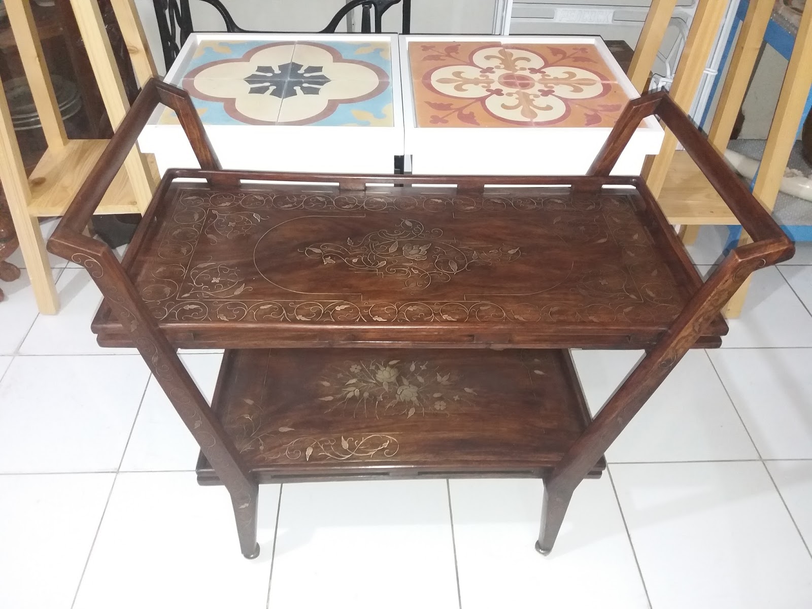 Old Vintage Gallery: Meja Saji Inlay Sutra Ambon Antik