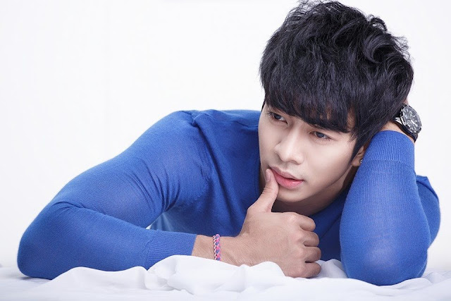 M y a n m a r H u n k s: Htoo Aung