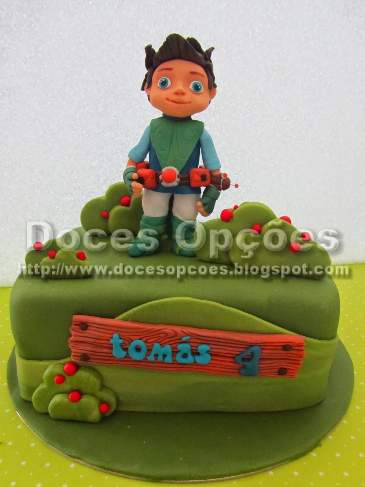 Doces Opções: Bolo aniversário com o Tree Fu Tom