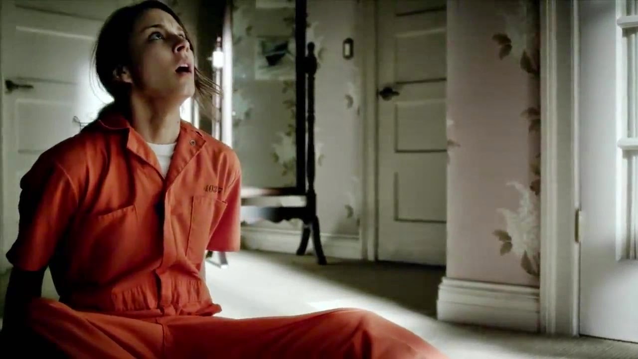 PRETTY LITTLE LIARS BOOM: Stills 5x25 - Welcome To The Dollhouse ...