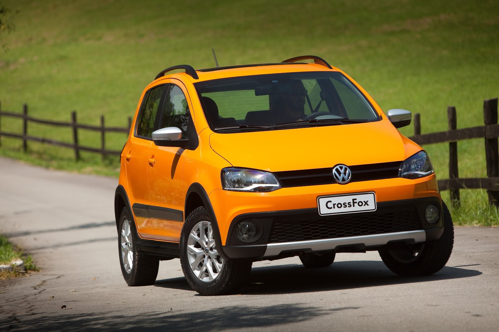 RACIONAUTO: HYUNDAI HB20X PREMIUM AUTOMÁTICO x VW CROSSFOX I-MOTION x ...