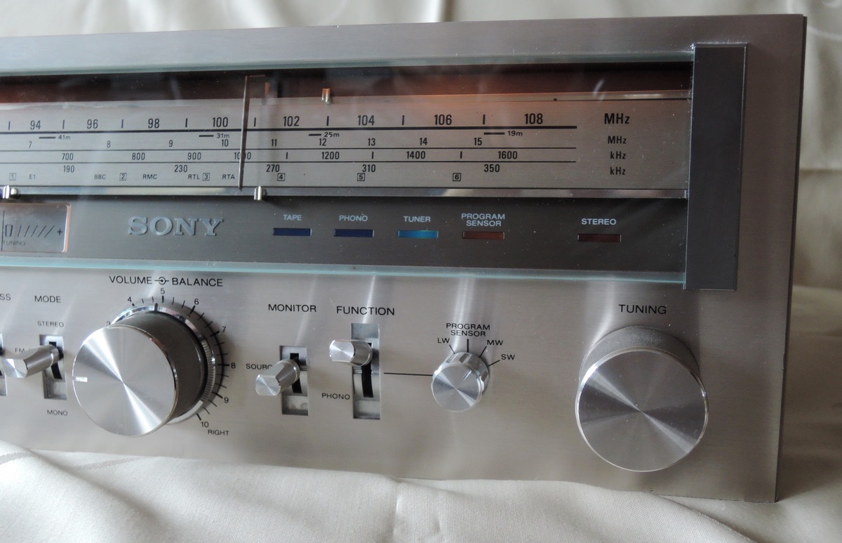 Infrequent Sound [sex.tex] technology: Sony STR-313L FM/AM Program ...