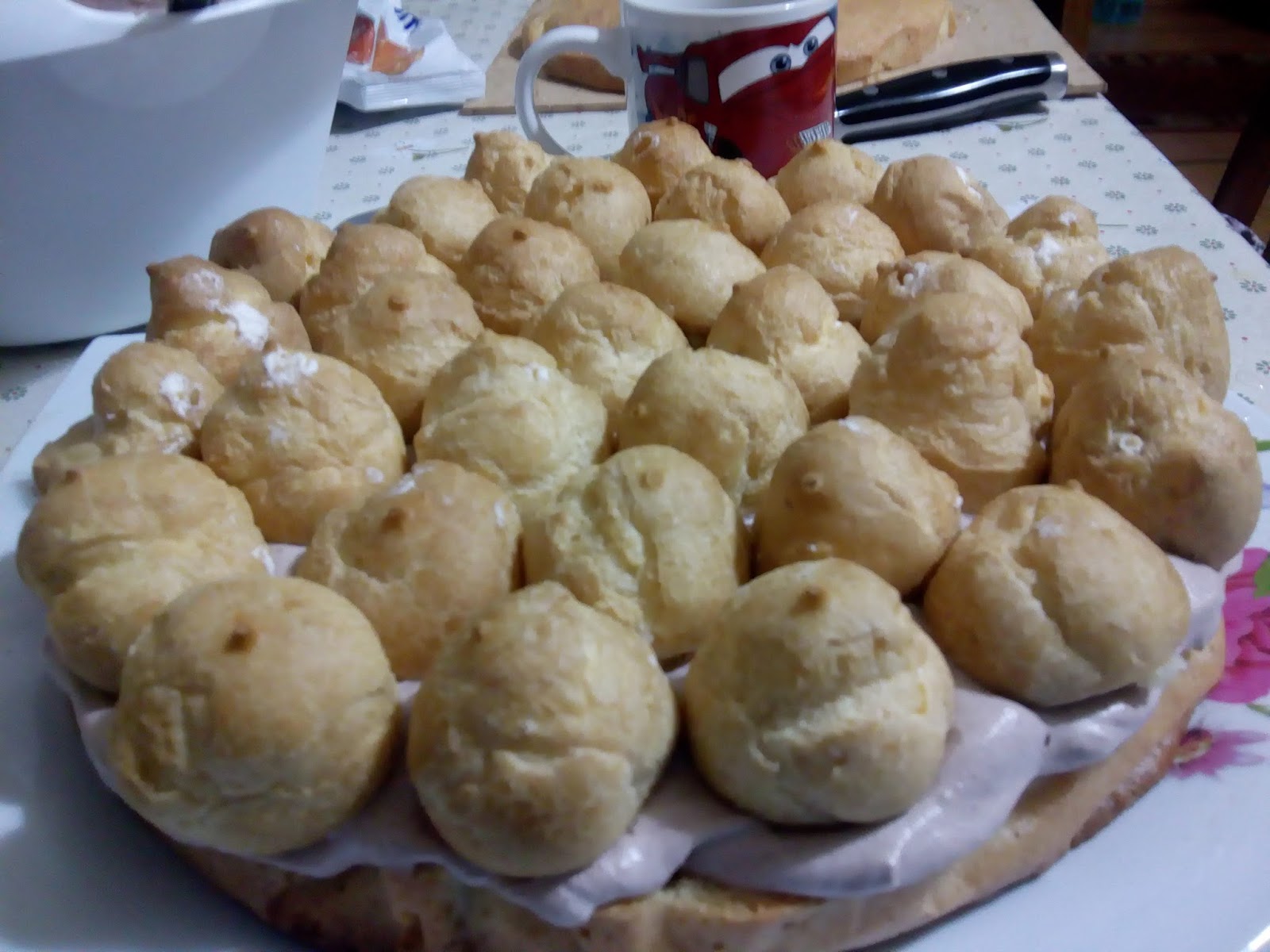 Reteta de acasa: Tort Profiterol