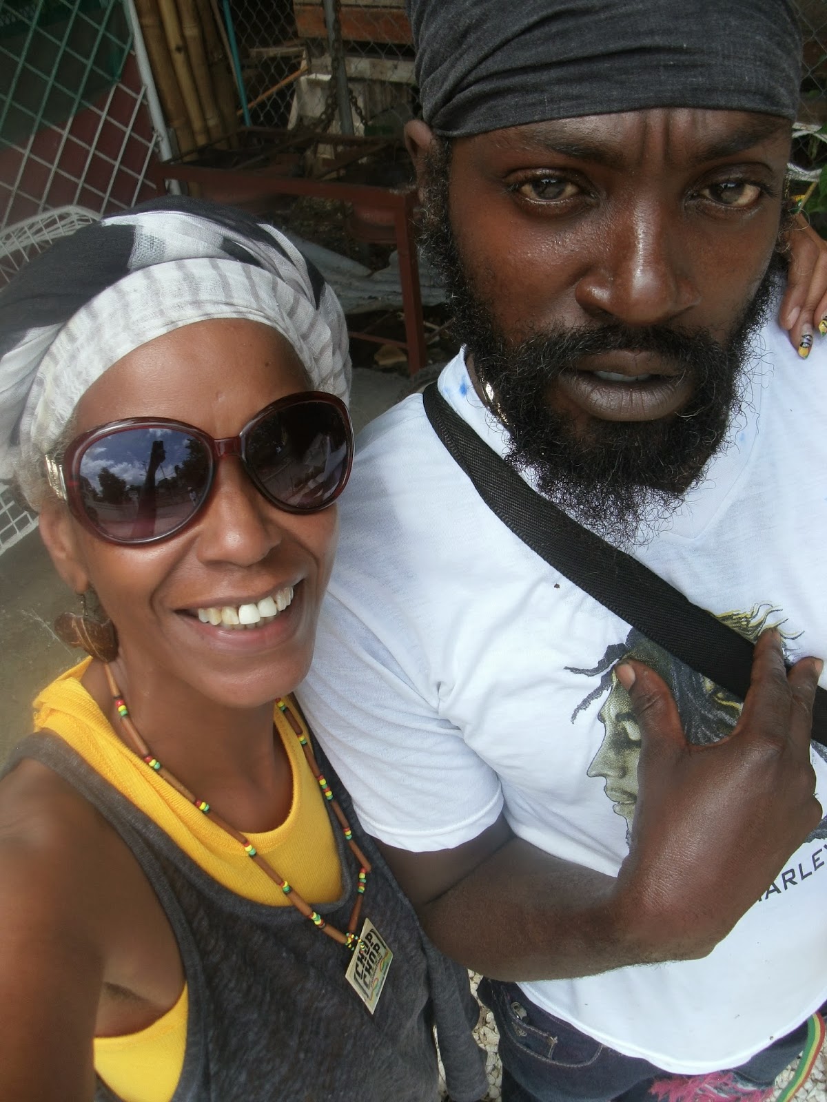 The World of Queen RA!: YARD FROM ABROAD-Whats going on in your YARD ...