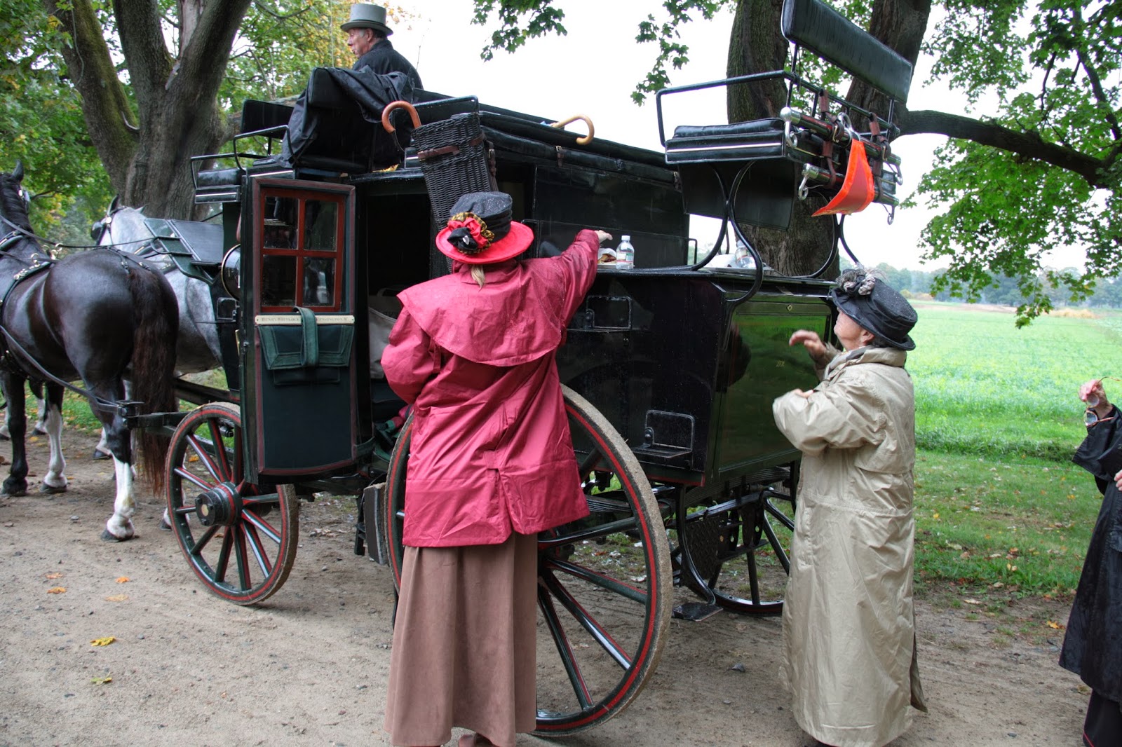 The Historic Horse Drawn Coaches of Hamilton - Antiques