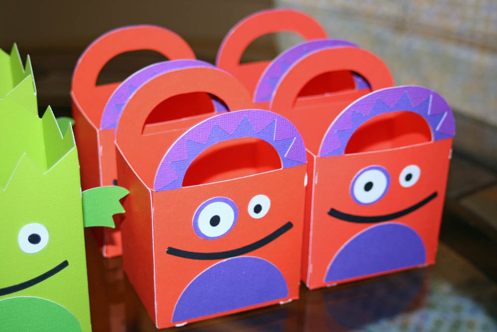 KT Designs: Halloween Monster Treat Bags