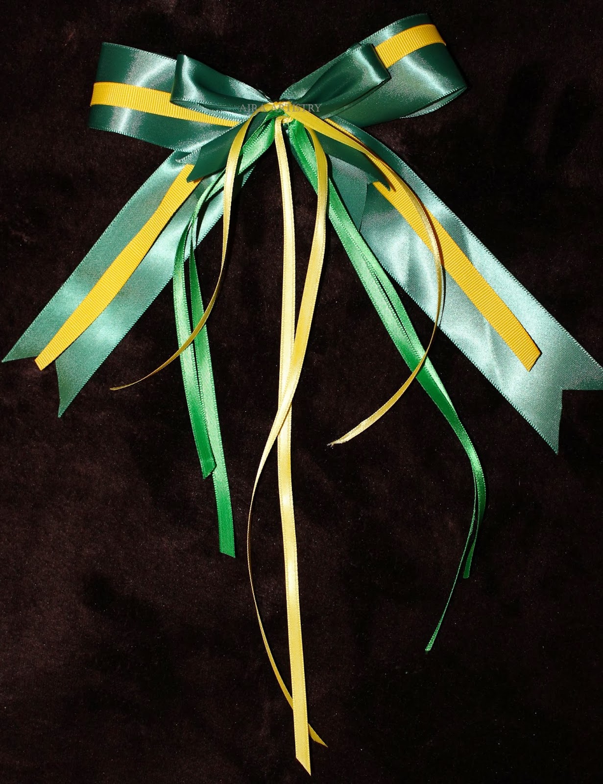 Aira Artistry: Discovering 2014: Team Spirit Hair Bow