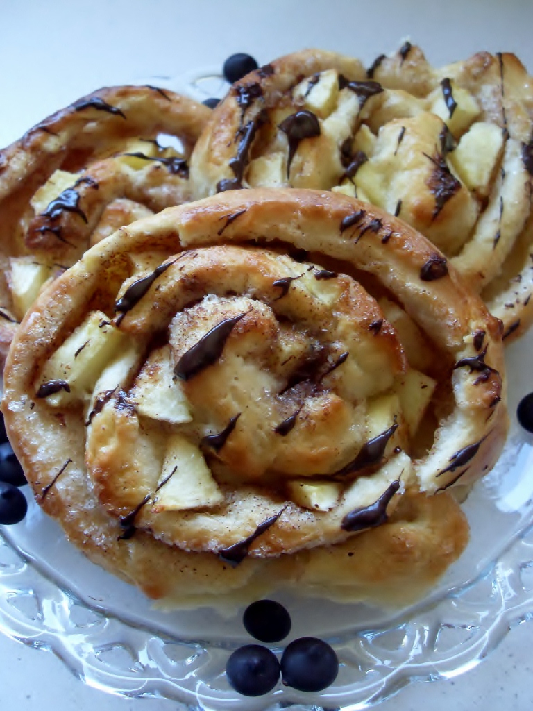 Liefde voor zoet!! : Appel/kaneel rolletjes