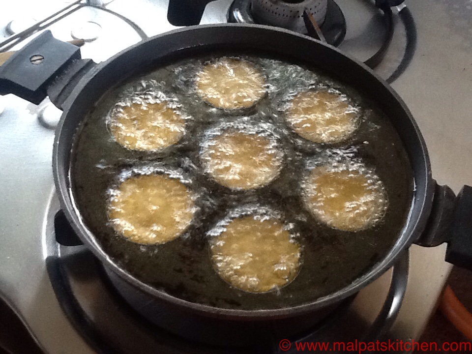 VELLA APPAM / SWEET APPAM ~ Malpats Kitchen