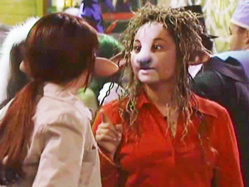 The time Raven and Chelsea turned into cows and won Alana's costume ...