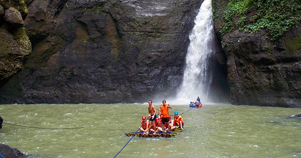 Pagsanjan Falls in the Philippines -- 5 Ways to Get There