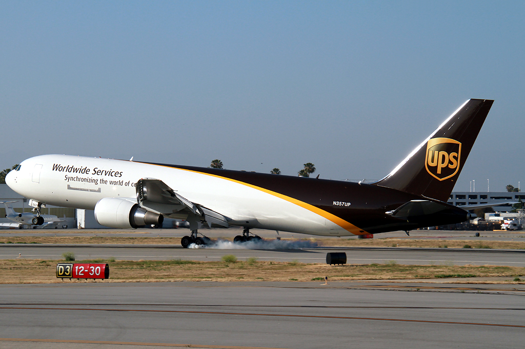 Aero Pacific Flightlines: New UPS 767-34AF(ER) visits Long Beach