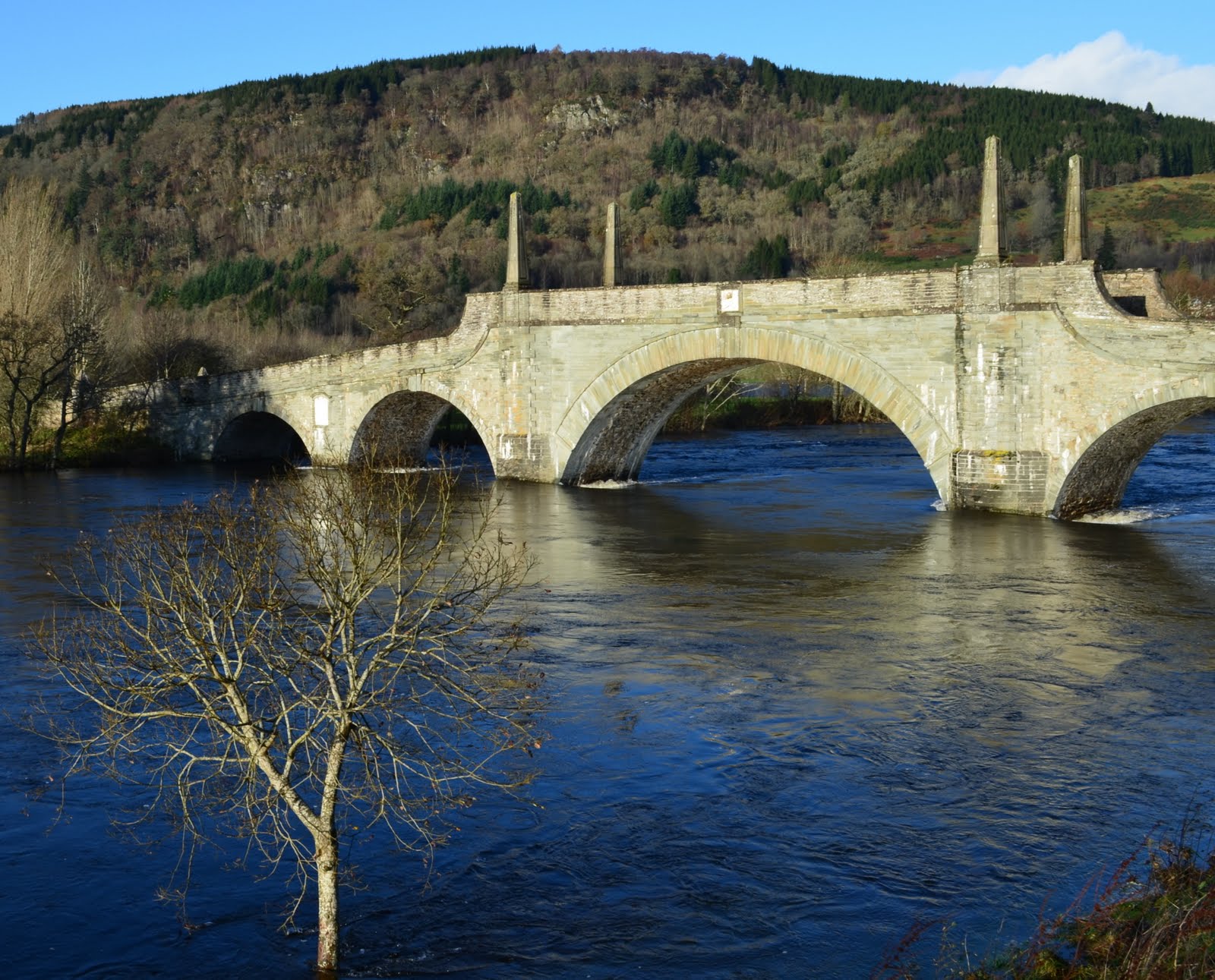 Tour Scotland: Tour Scotland Video General Wades Bridge Aberfeldy ...