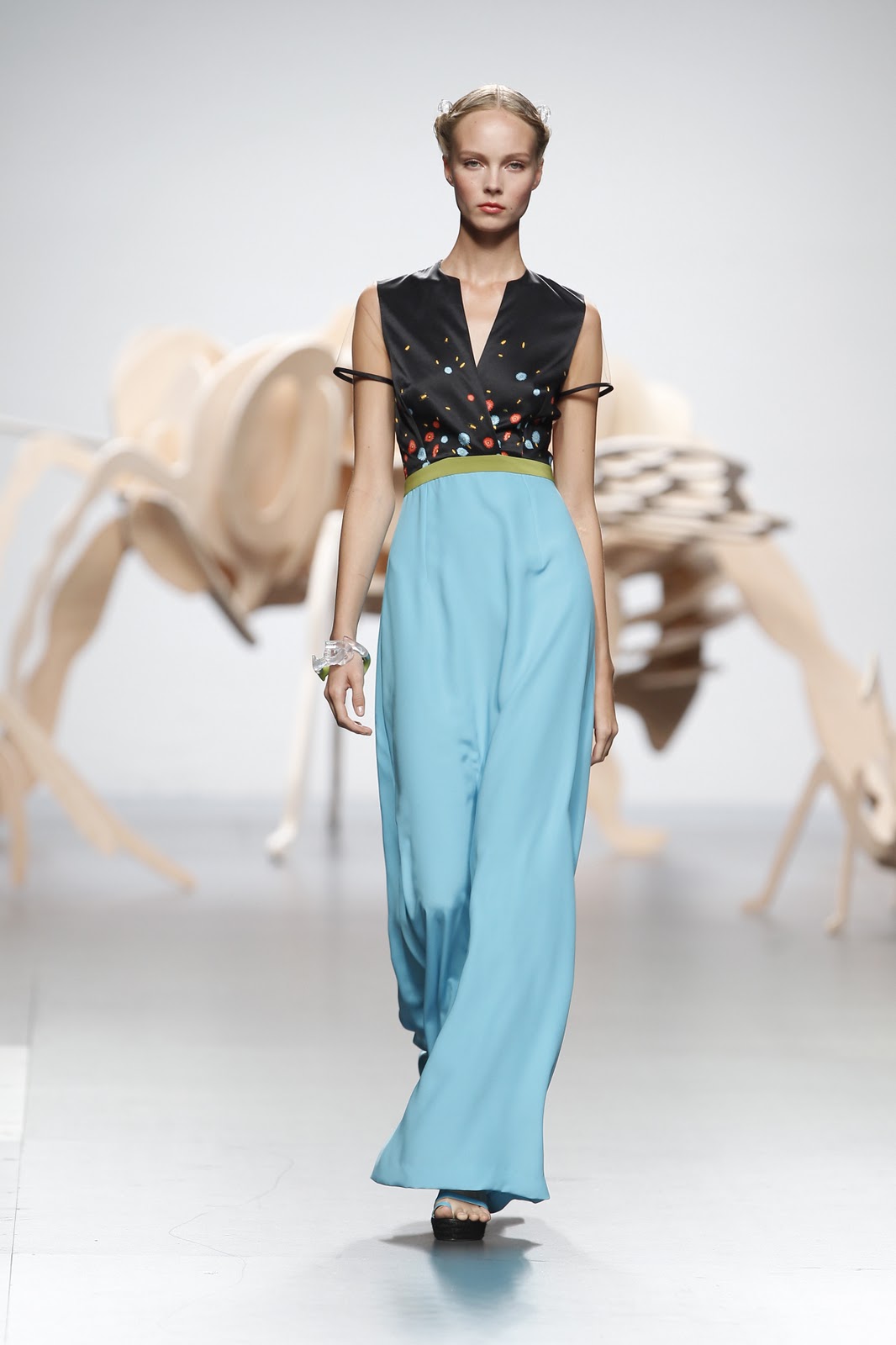 ANA LOCKING SPRING/SUMMER 2012