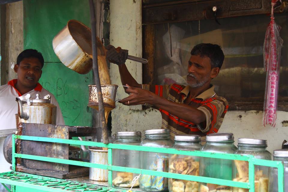 Purono Kolkatar Golpo: Tea stalls of Kolkata