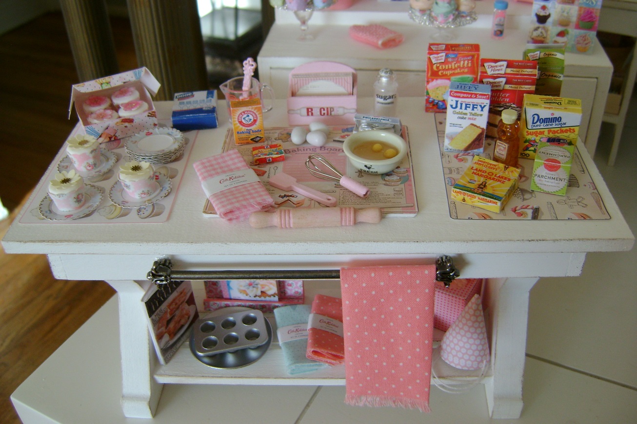 Baking In Miniature: Custom Requested Kitchen in 1:6 Scale