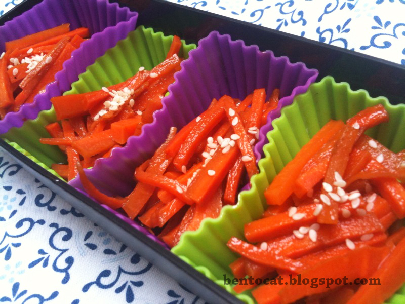 Adventures of Bento Cat: Tutorial Bento Time Saver Carrot Kinpira Meatfree