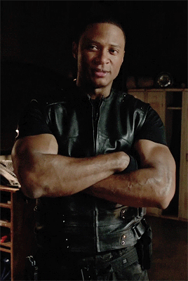 ARROW - Recensione episodio 4x01, "Green Arrow" | Lost In A FlashForward