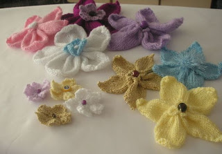 Knitting Galore: Knitted Flowers- Free Pattern