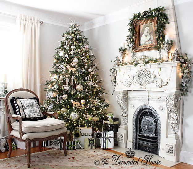 The Decorated House: ~ The Decorated House - Christmas 2014