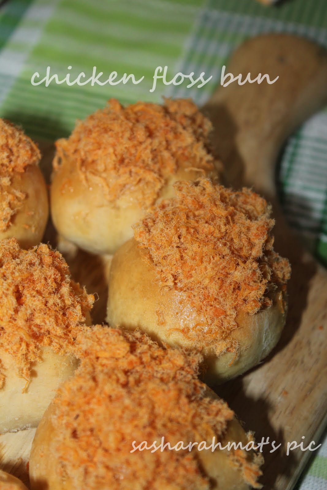 love to cook , love to eat: chicken floss bun