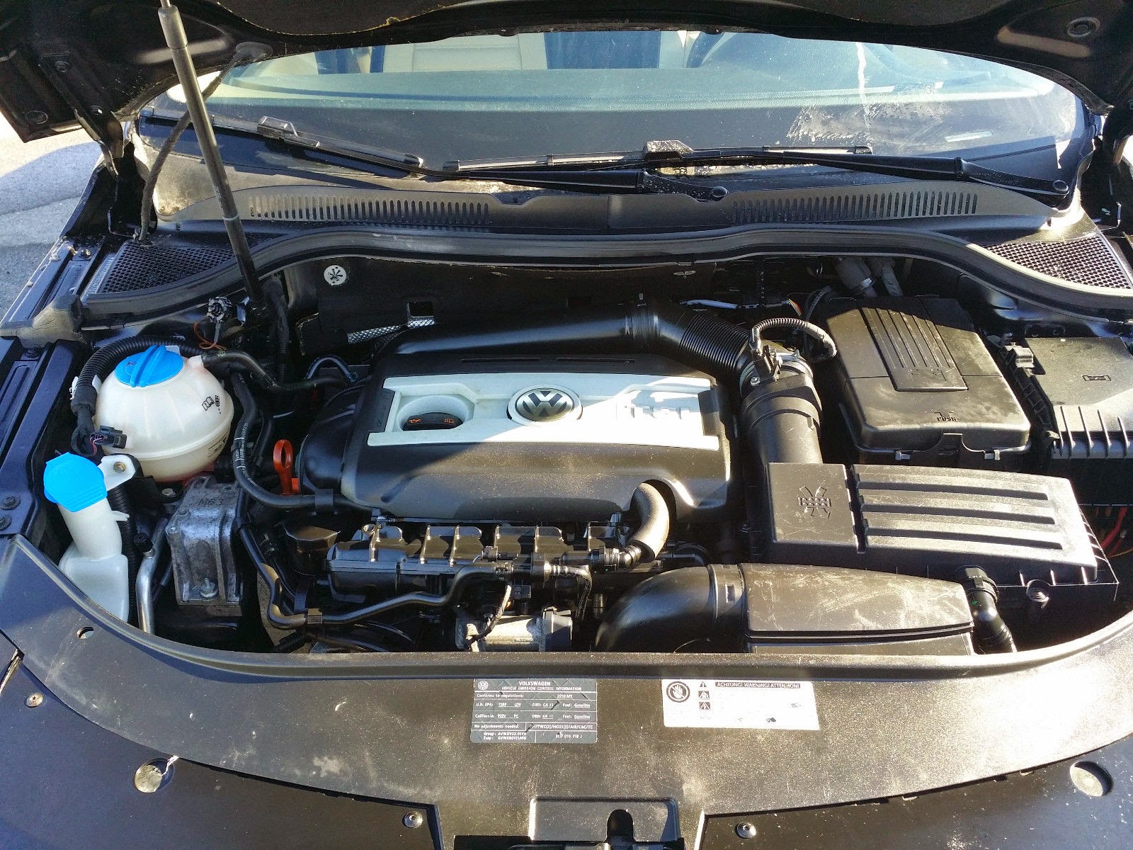 5k: Turbo 6-Speed Manual: 2010 Volkswagen Passat CC - DailyTurismo