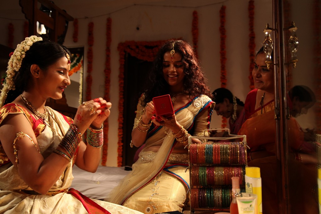 tollywoodtv: Dhalam Movie Stills