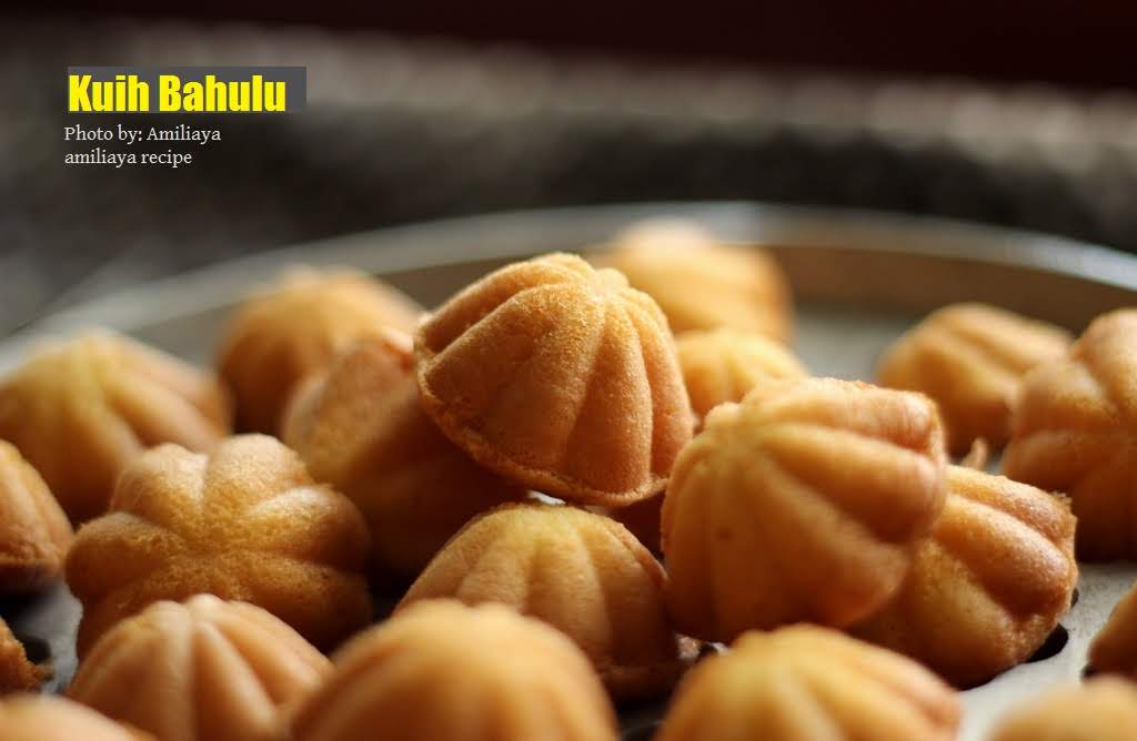 Amiliaya Recipe: Traditional small cake - Kuih Bahulu 烤鸡蛋糕