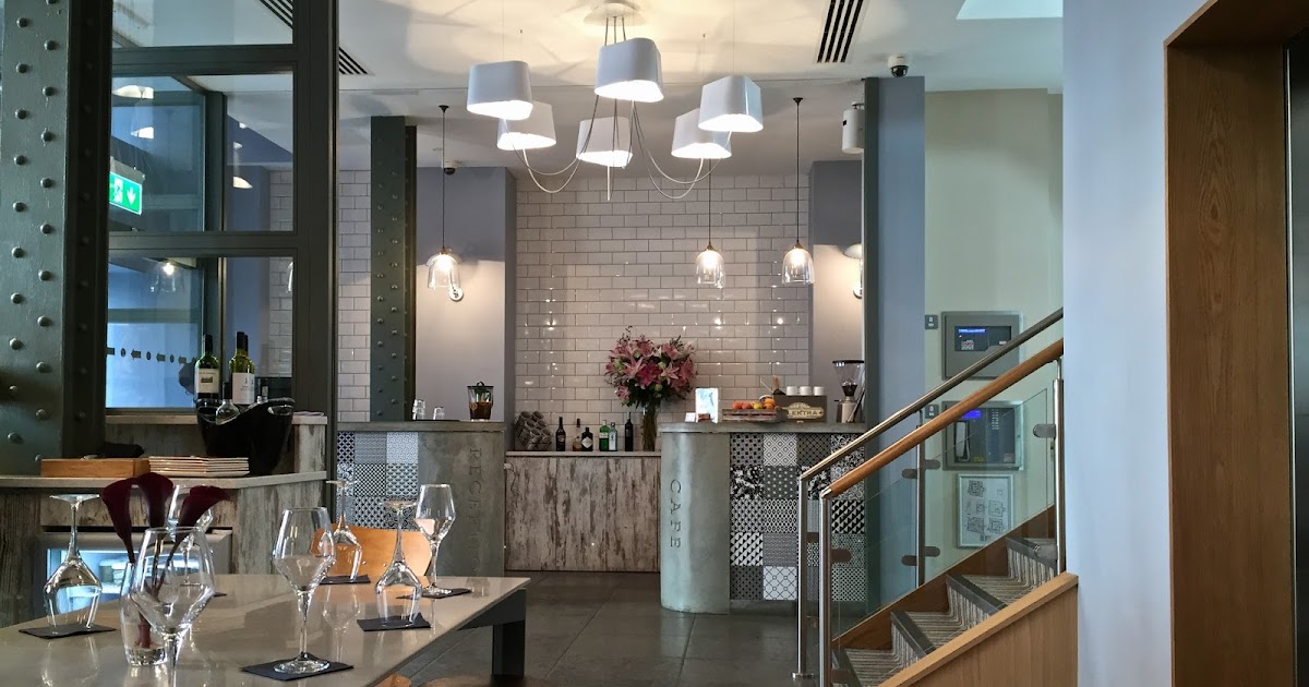 Of Golden Roses: The Z Hotel Shoreditch | London