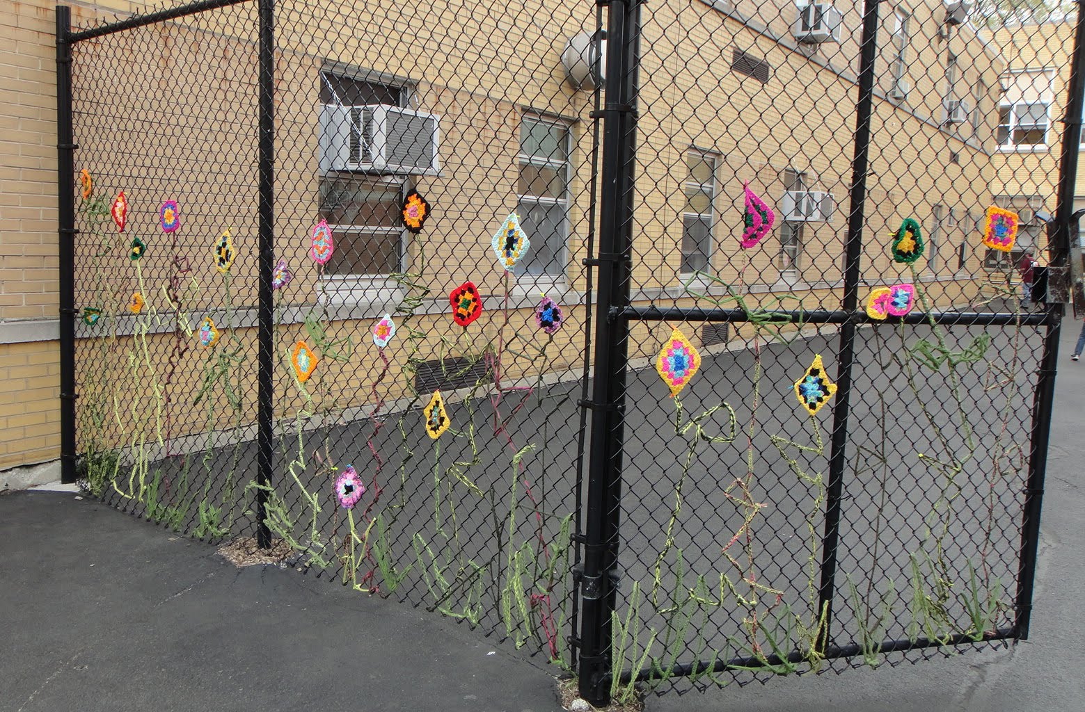 Emerson Art Talks: Yarn Storming