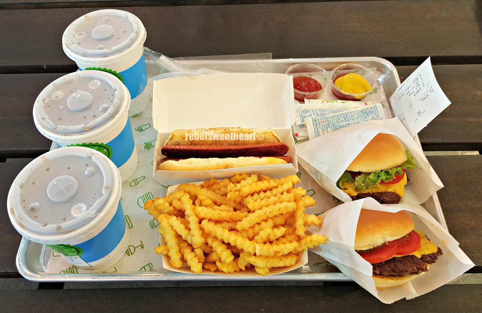 The Rebel Sweetheart.: Foodie Goodie | Shake Shack at Dongdaemun, Seoul.