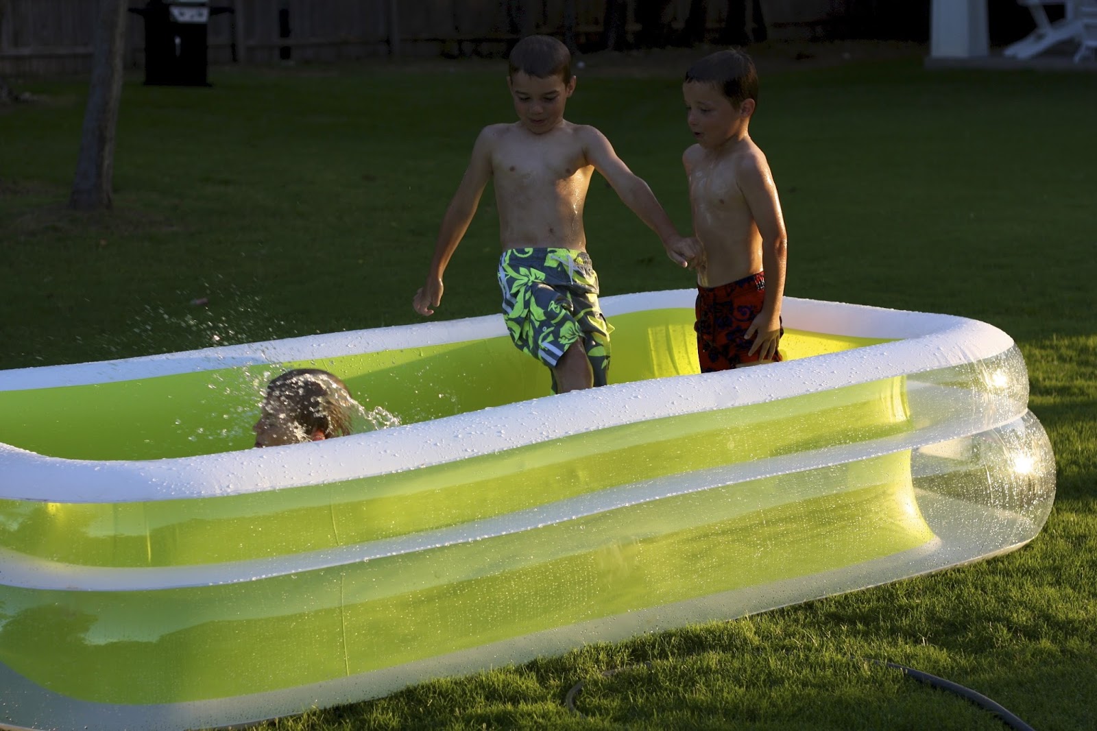 my life in a house full of boys: We Got a Pool!!