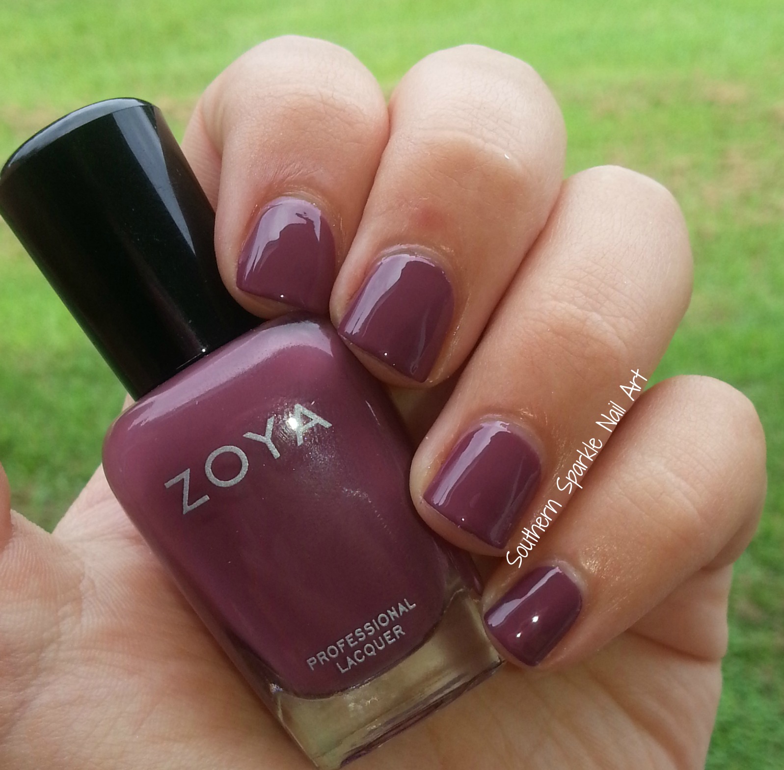 Southern Sparkle Nail Art: Zoya Naturel Deux