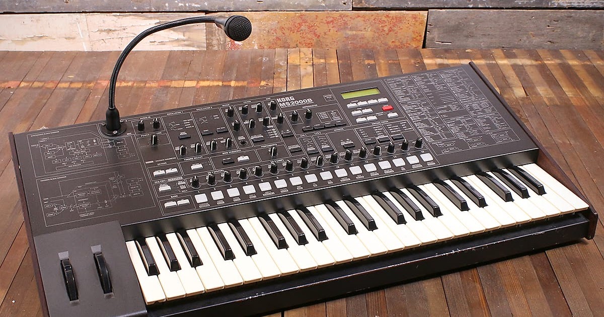 MATRIXSYNTH: Korg MS2000B w/ Vocoder Mic
