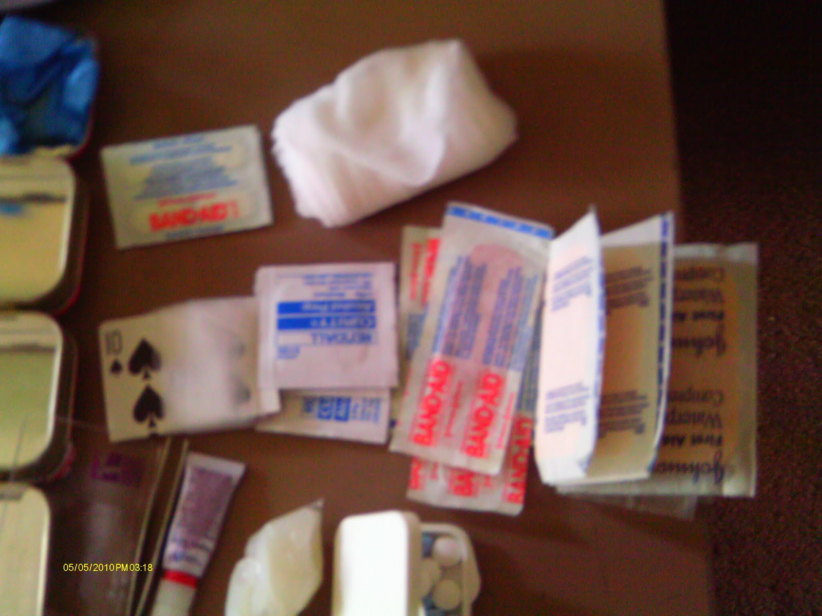 Midnite Detective: Basic Homemade First Aid Kits