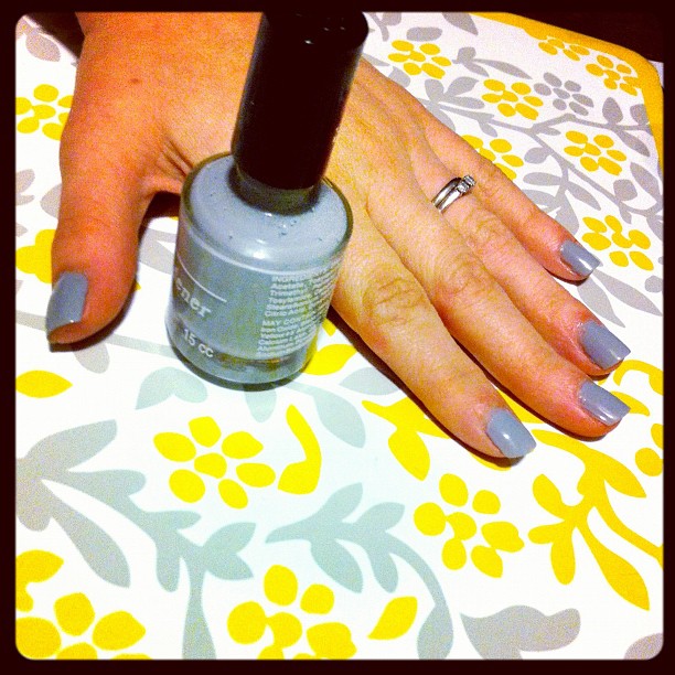 eLeMeNO-Pee Hot Topics: You know you're the parent of little kids if...