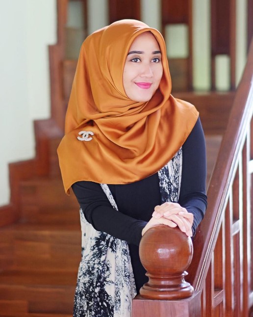 42+ Koleksi model hijab terbaru 2020 | Simpel & Modern