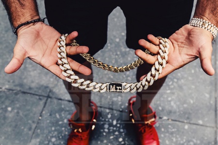 divaparrots weekly: FLOYD MAYWEATHER DROPS $250,000 ON TWO DIAMOND CHAINS