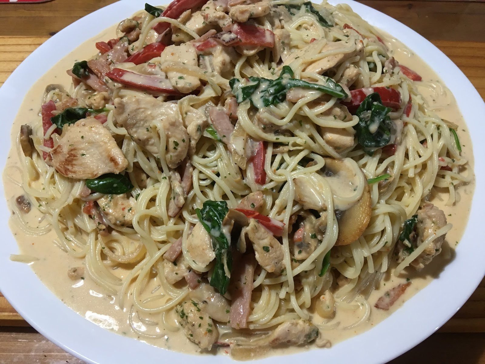 a dash of flavour: Creamy Chicken and Bacon Spaghetti Boscaiola