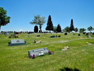 The Southwest Through Wide Brown Eyes: Blanding Cemetery