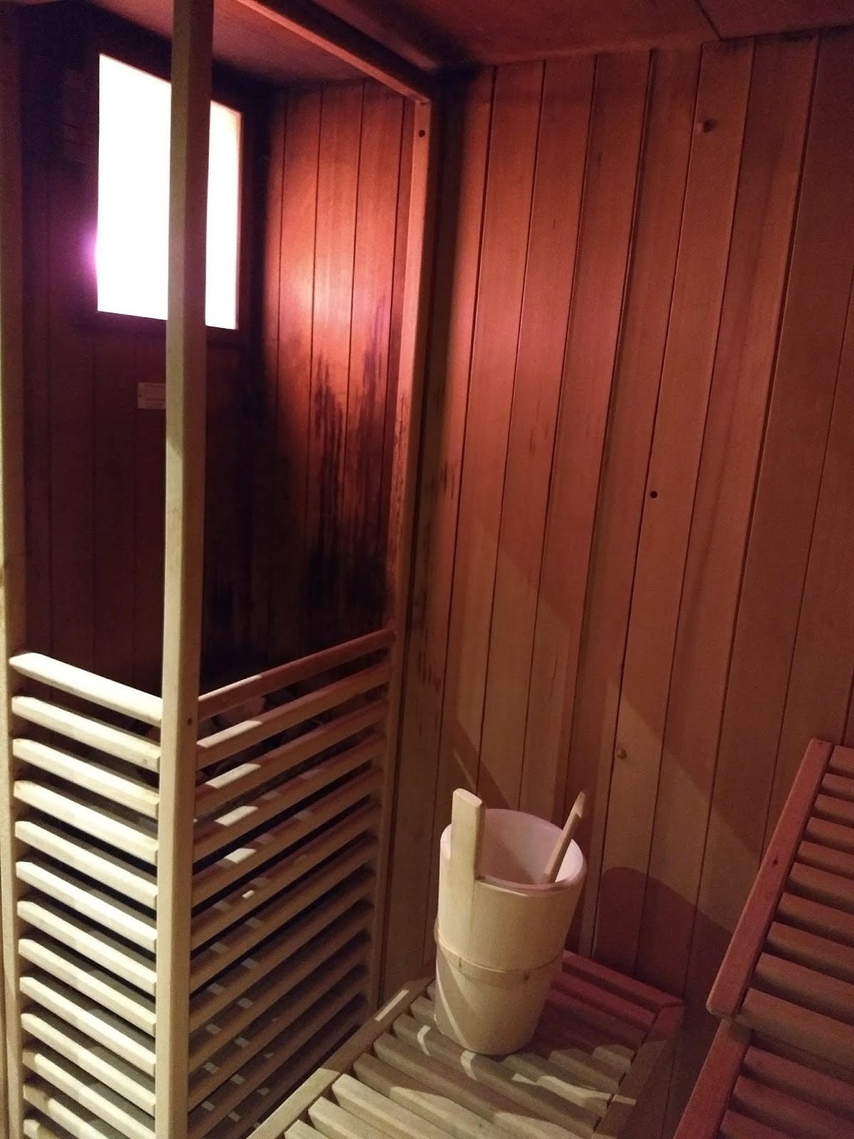 Skiing the Planet: Sauna in Rome