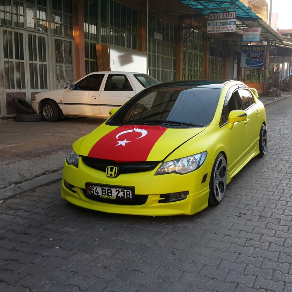 Modifiye Guru : Uşak'ta Modifiyeli Arabalar