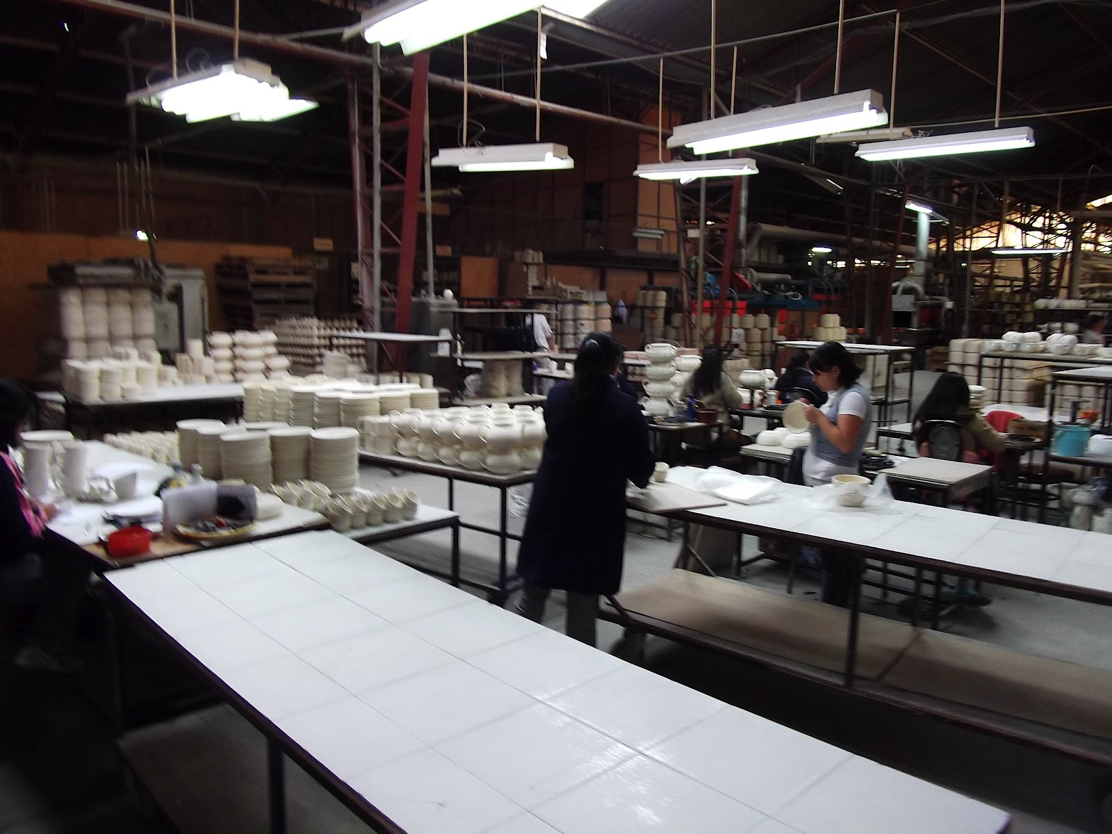 AAA LIVING IN CUENCA: Artesa ceramic factory in Cuenca, Ecuador