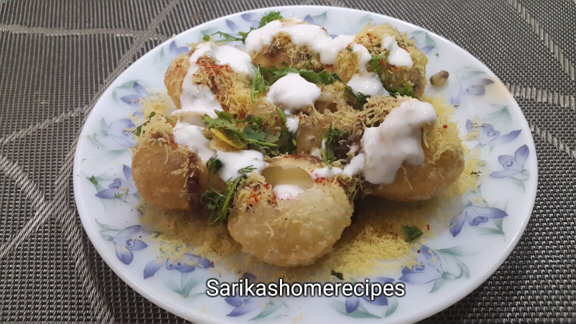 Sarika's Home Recipes: Shev-Batata-Puri/ Dahi-Ragda-Puri/Pani-Puri
