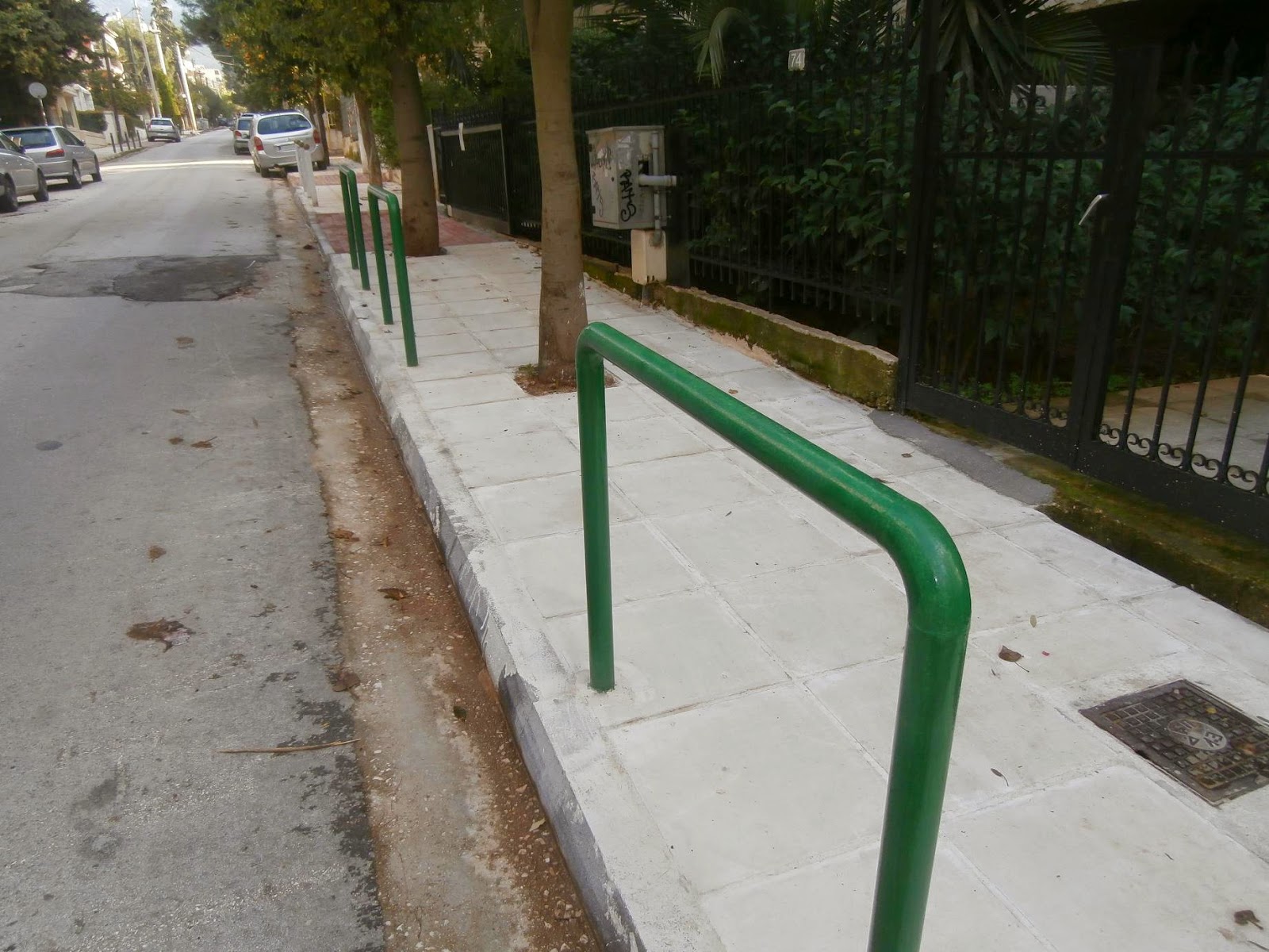 ΦΑΚΕΛΟΣ ΠΕΖΟΔΡΟΜΙΑ: Μια βόλτα στα νέα πεζοδρόμια της οδού Ξανθίππου ...