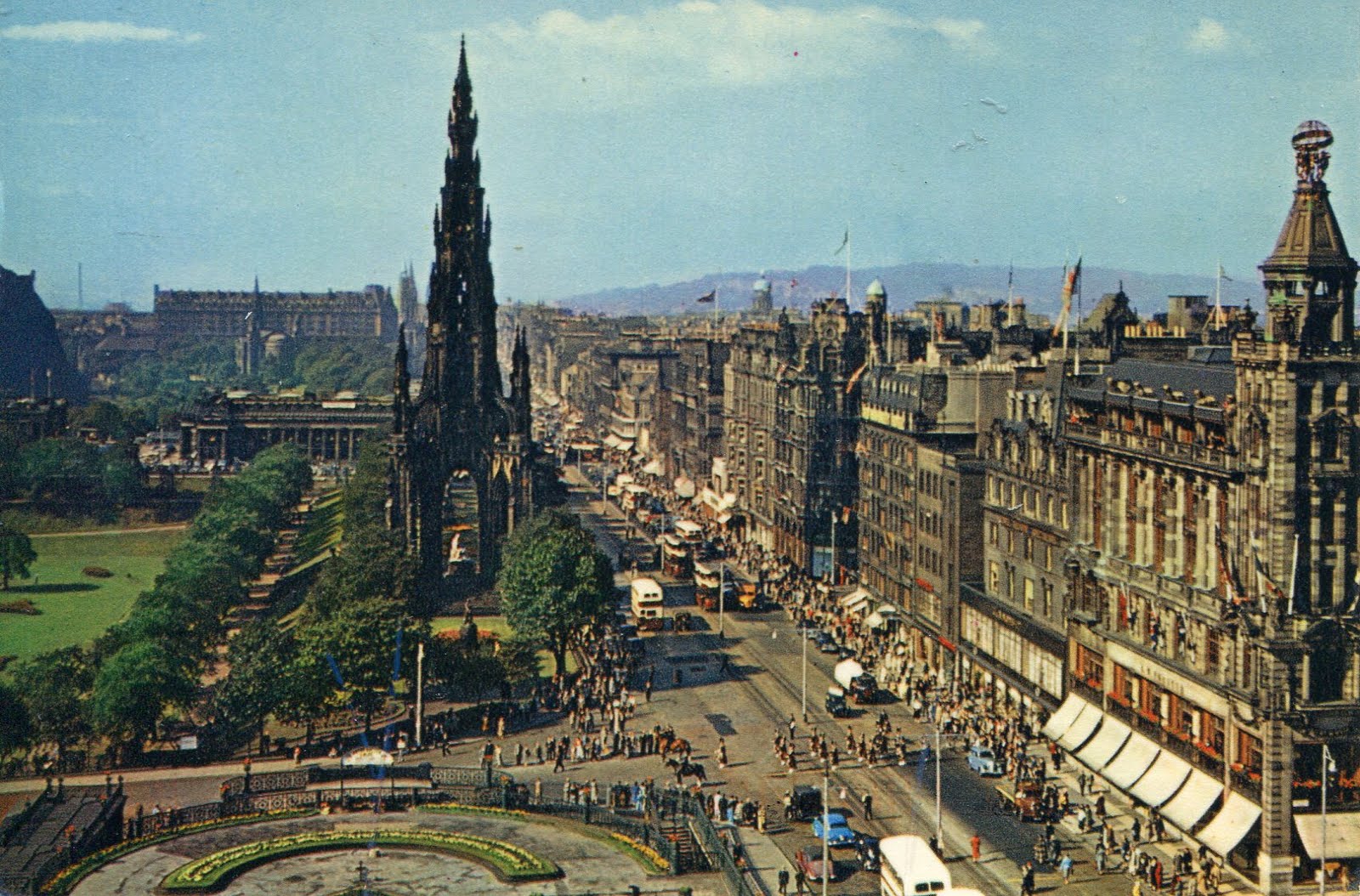 Postally Yours: Pipes on Princes Street