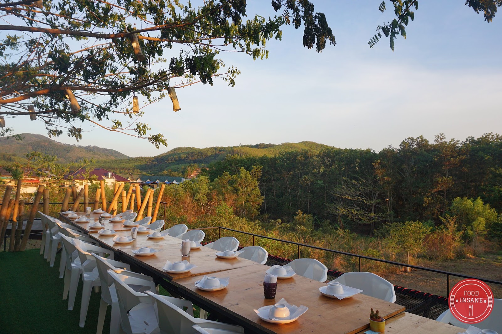 FOOD INSANE: Alive Cheewit Cheewa @ Hatyai, Thailand