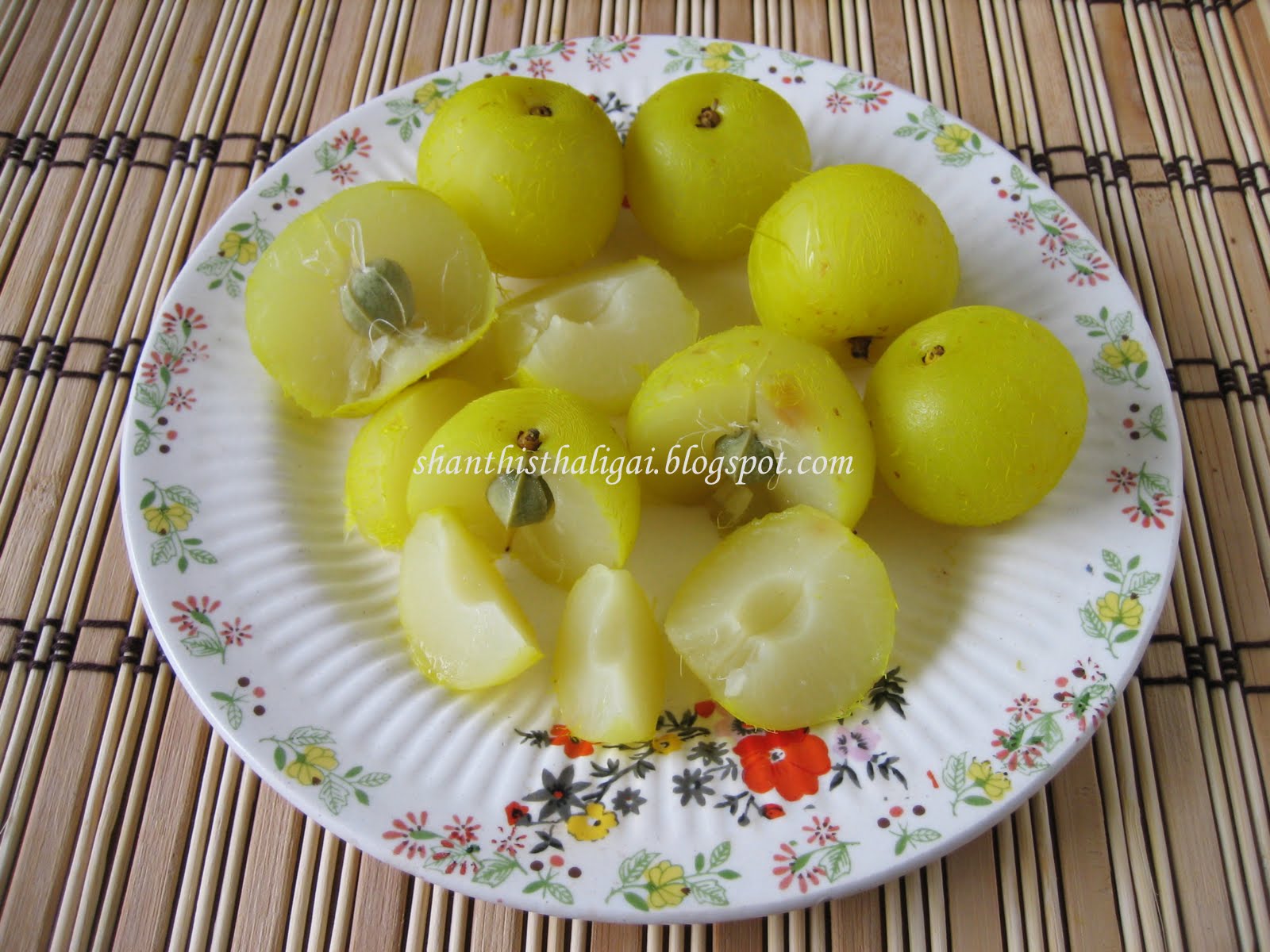 Shanthi Krishnakumar's cook book: NELLIKAI OORUGAI-TYPE 1/GOOSEBERRY ...