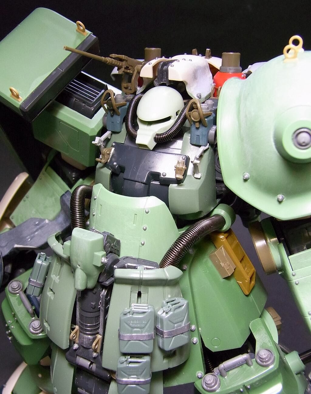 Toriyama's Custom Zaku - Custom Build + Diorama - Gundam Kits ...